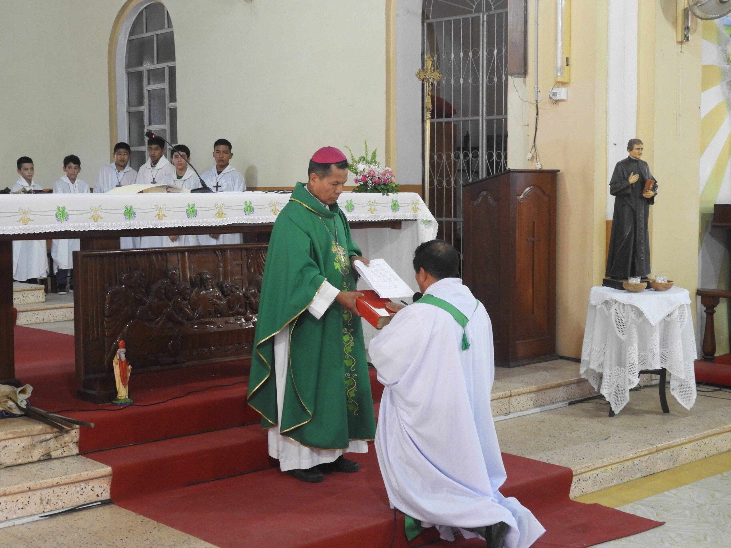ASC – Padre Mario Candia, SDB es el nuevo Párroco de Portachuelo, fue ...